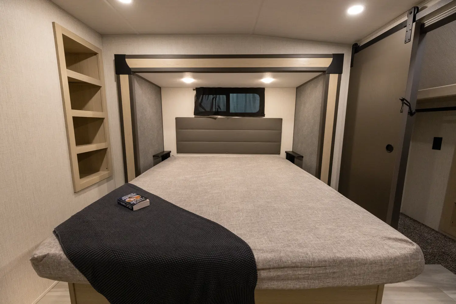 Cardinal Fifth Wheels - Forest River RV