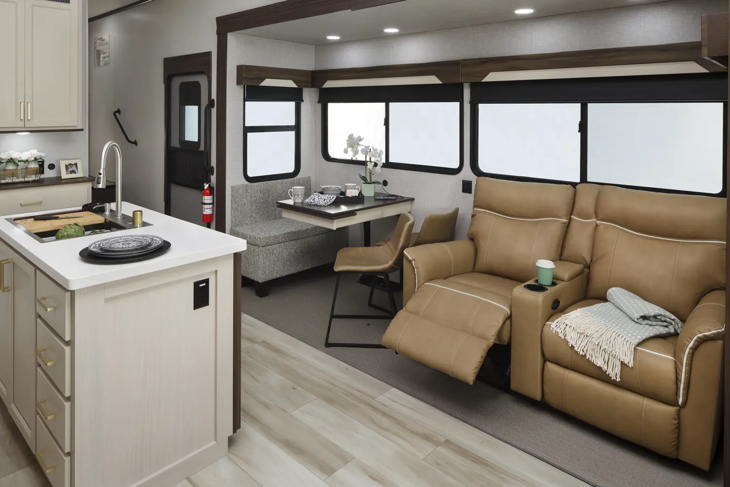 Cedar Creek Experience Fifth Wheels - Forest River RV